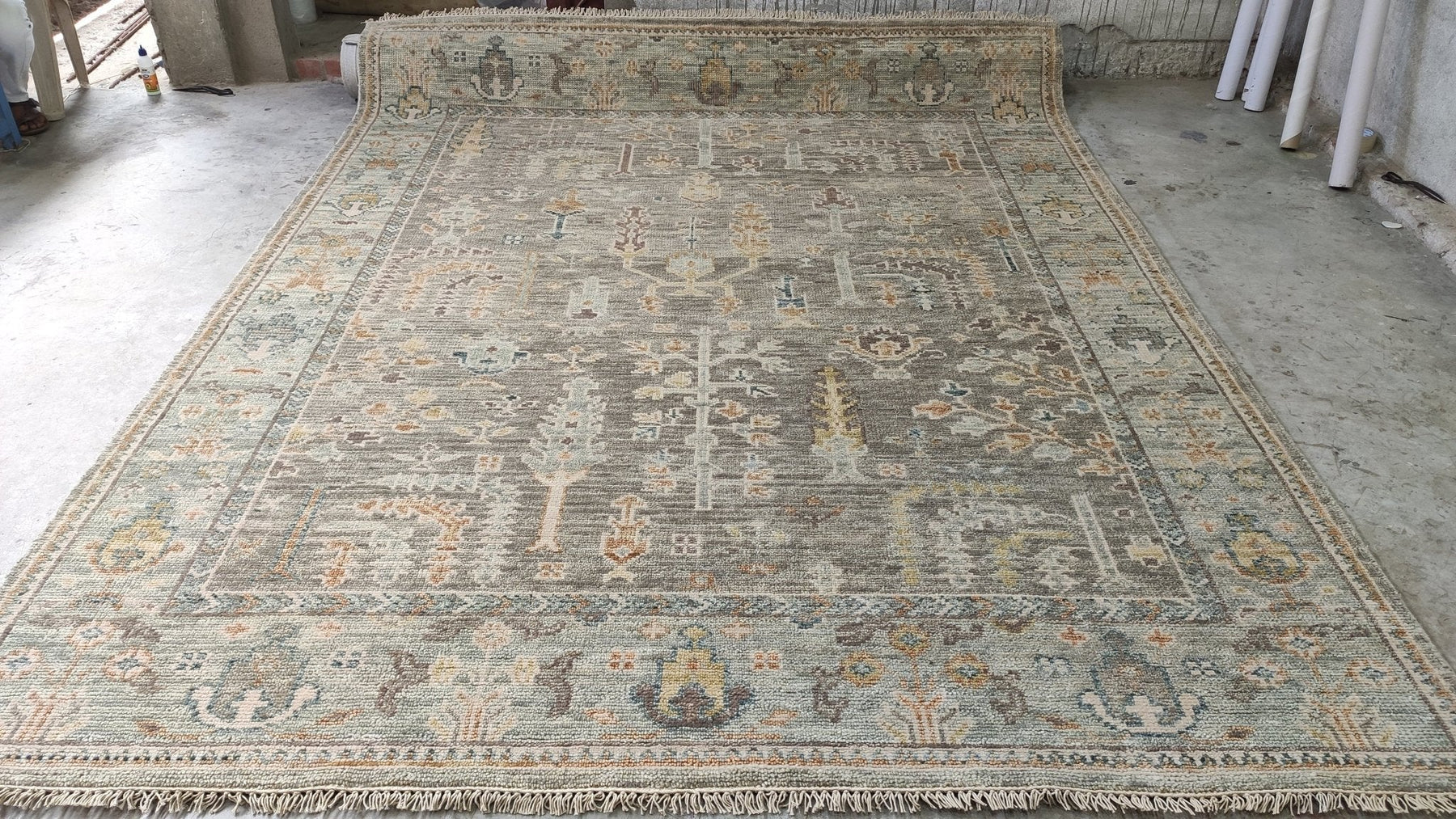 Rugs – Banana Manor Rug Factory Outlet