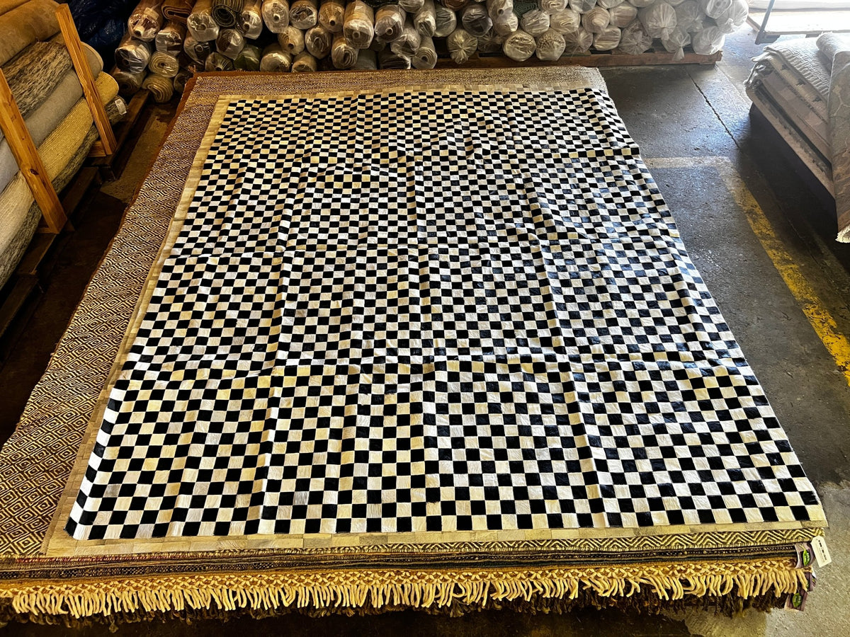 Leandro Lo Black and White Checkerboard Cowhide Rug (various sizes ...